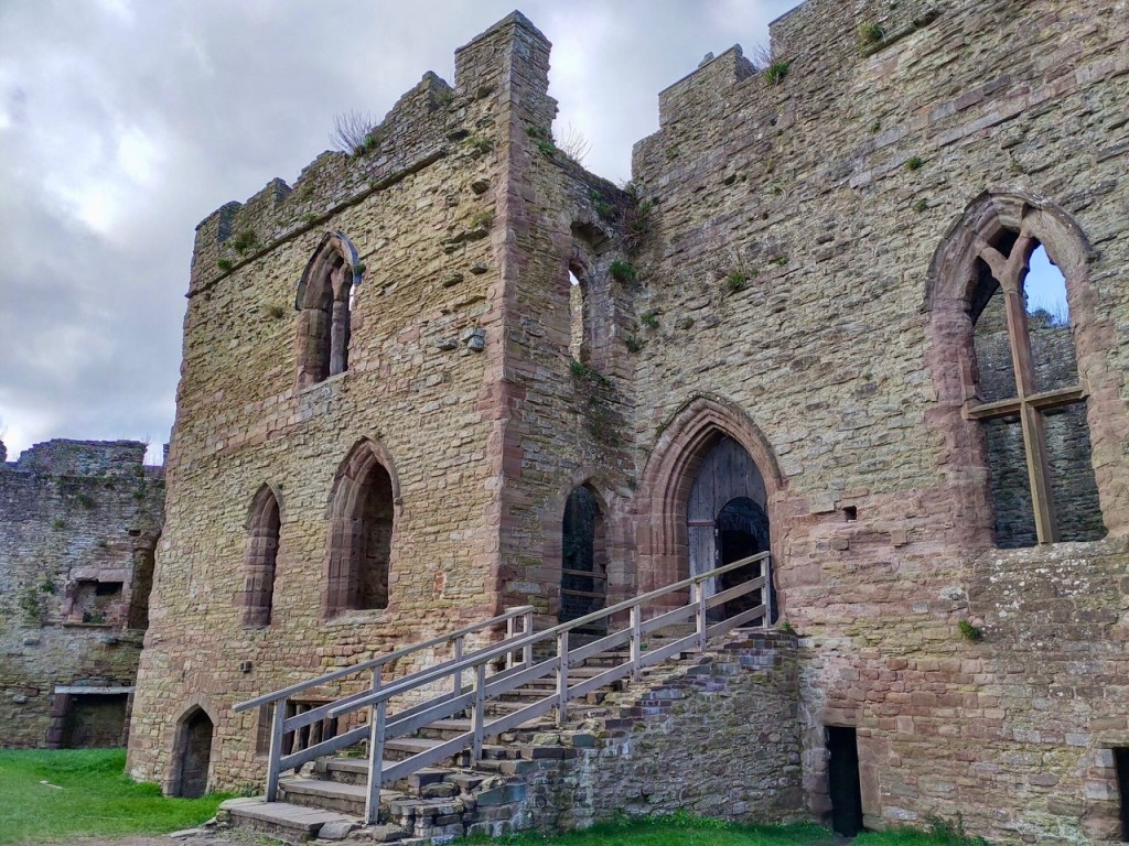 EDWARD V – HIS LIFE PRIOR TO JUNE 1483 – A MEDIEVAL POTPOURRI